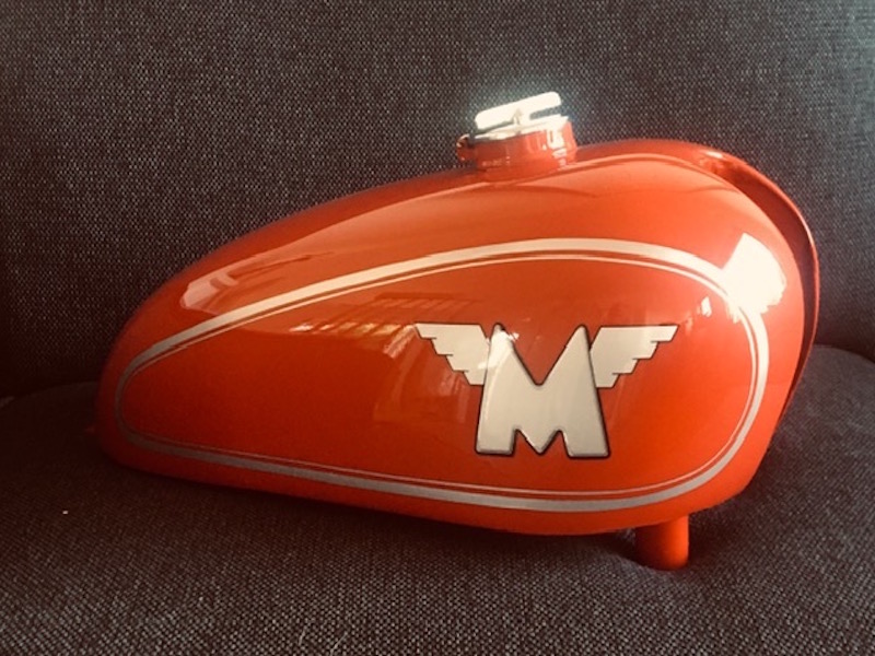 Biezen voor Matchless G80gs tank ⋆ Huid en Staal